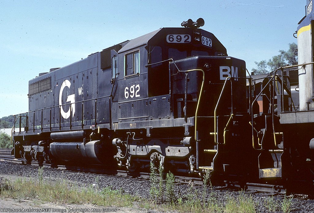 B&M SD39 692